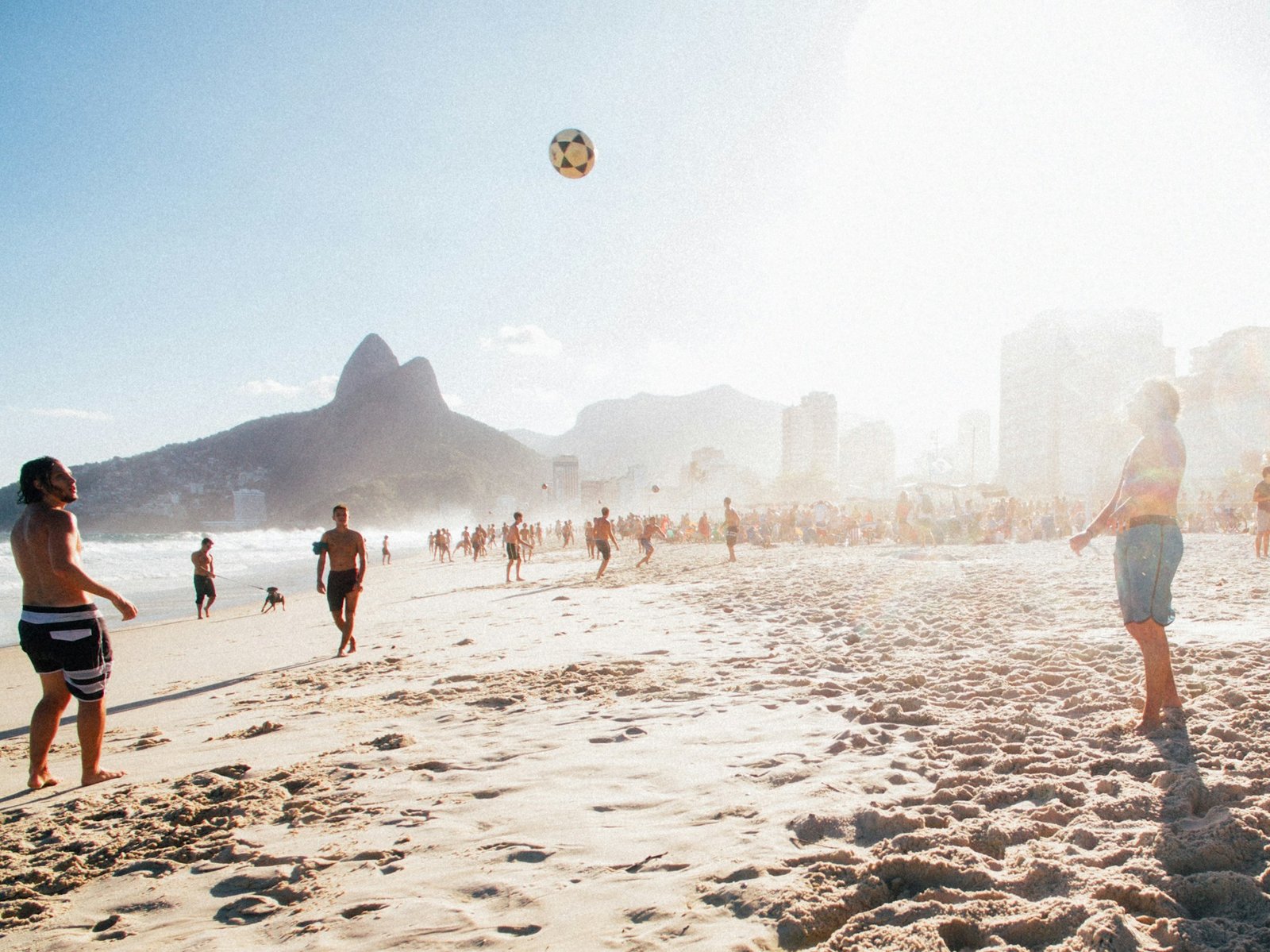 Praia de Ipanema: A musa inspiradora do Rio de Janeiro - Rio de Janeiro Tur